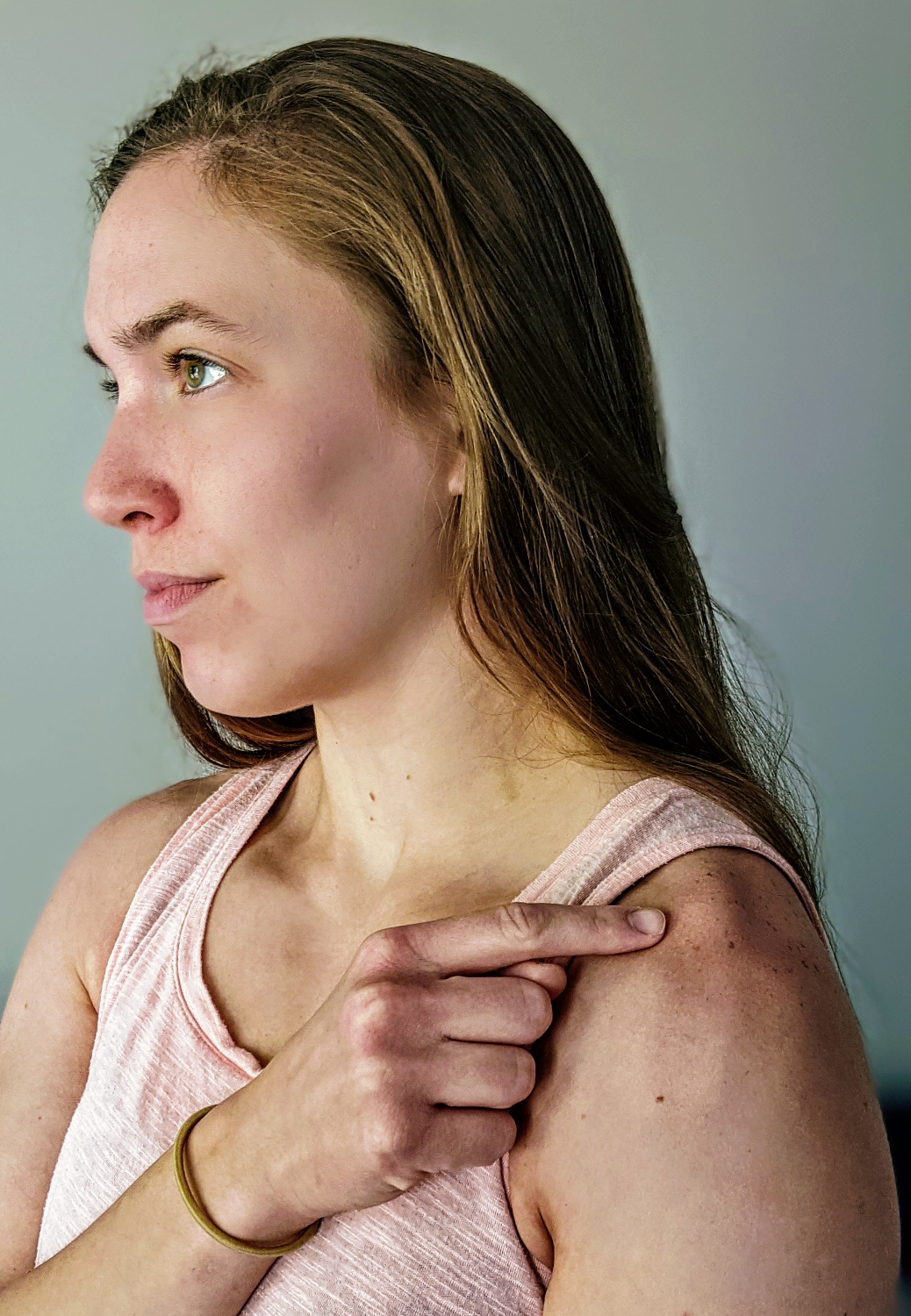How to Relieve Shoulder Impingement (11 Physical Therapy Exercises ...