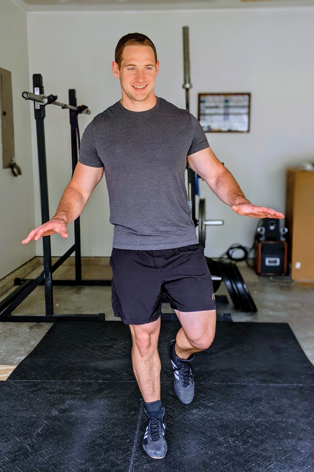 How to Fix TFL Muscle Pain (Tensor Fasciae Latae) - Facts & Physio