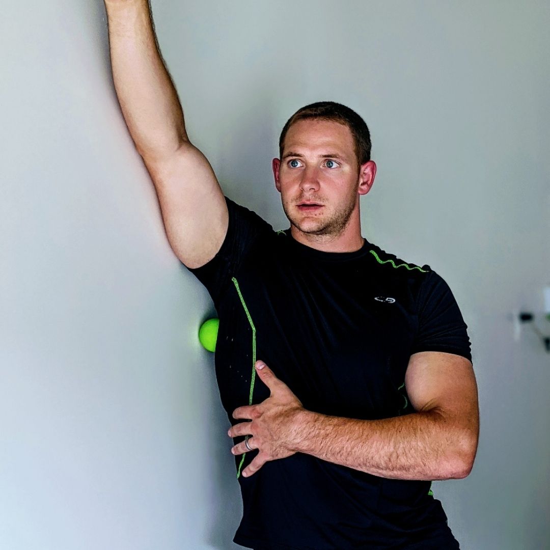 How to Fix Latissimus Dorsi Pain - Facts & Physio